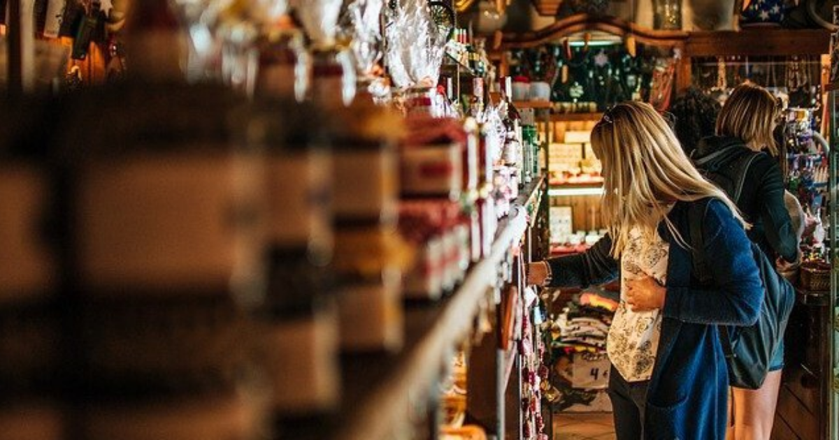 Five Best Souvenir Items You Should Buy When Visiting the